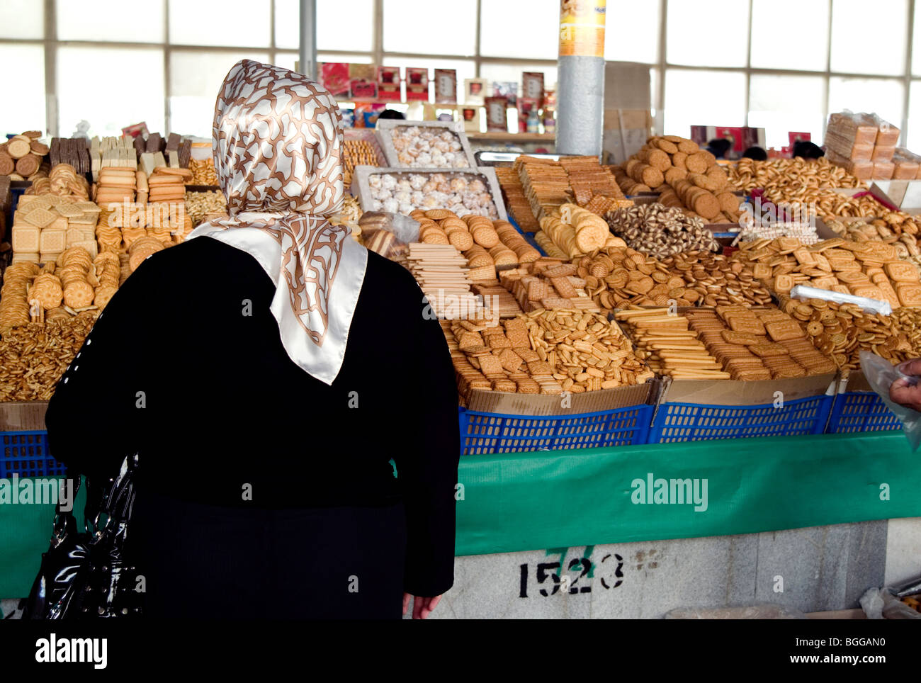 Woman market trade commerce biscuits hi-res stock photography and ...
