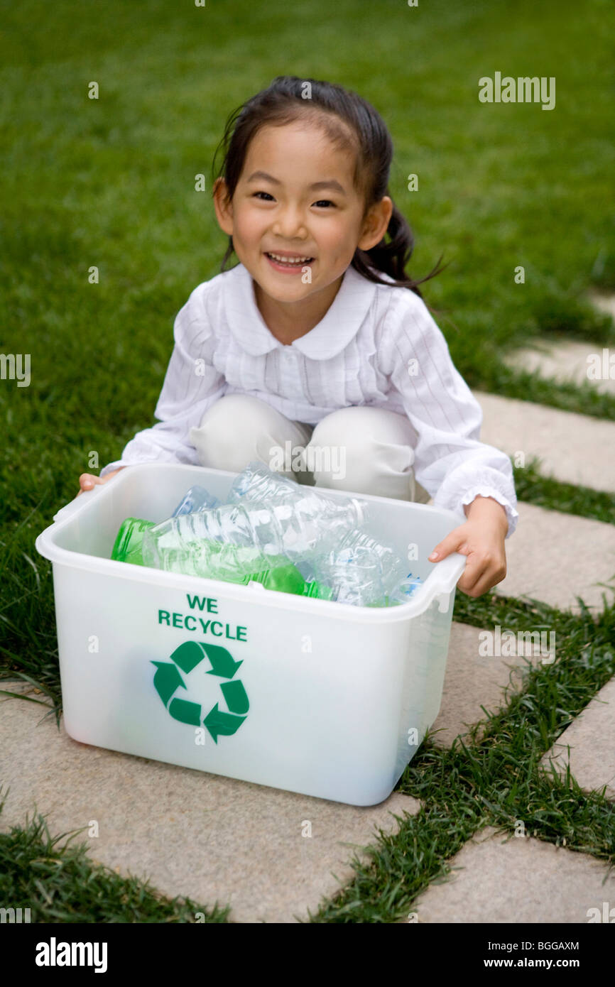 Asian girl recycling hi-res stock photography and images - Alamy