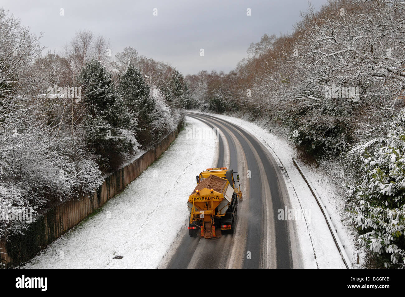 Gritting vehicle hi-res stock photography and images - Alamy