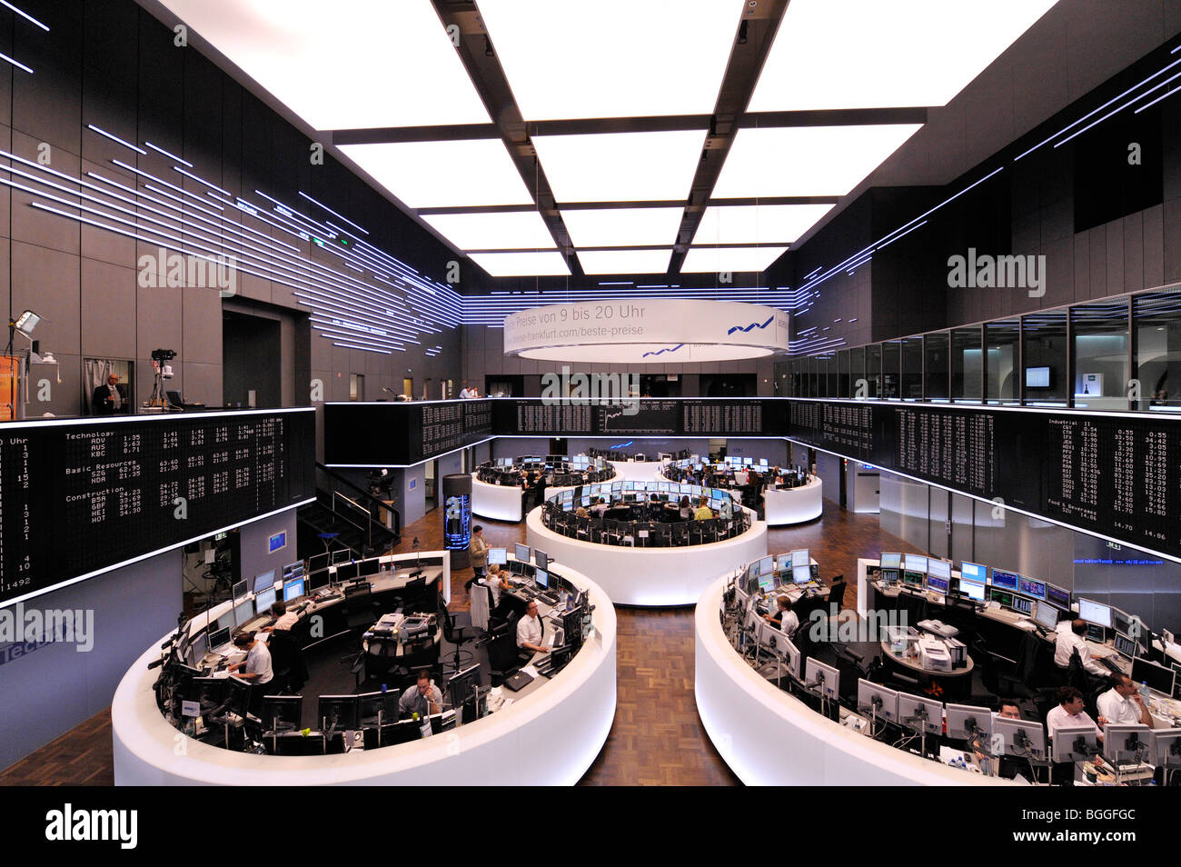 Exchange broker germany hi-res stock photography and images - Alamy