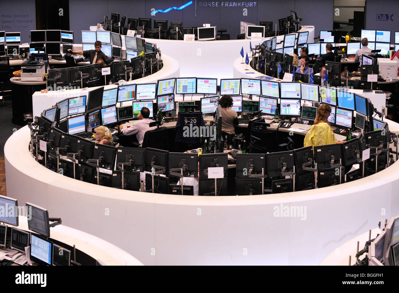 Frankfurt stock exchange hi-res stock photography and images - Alamy