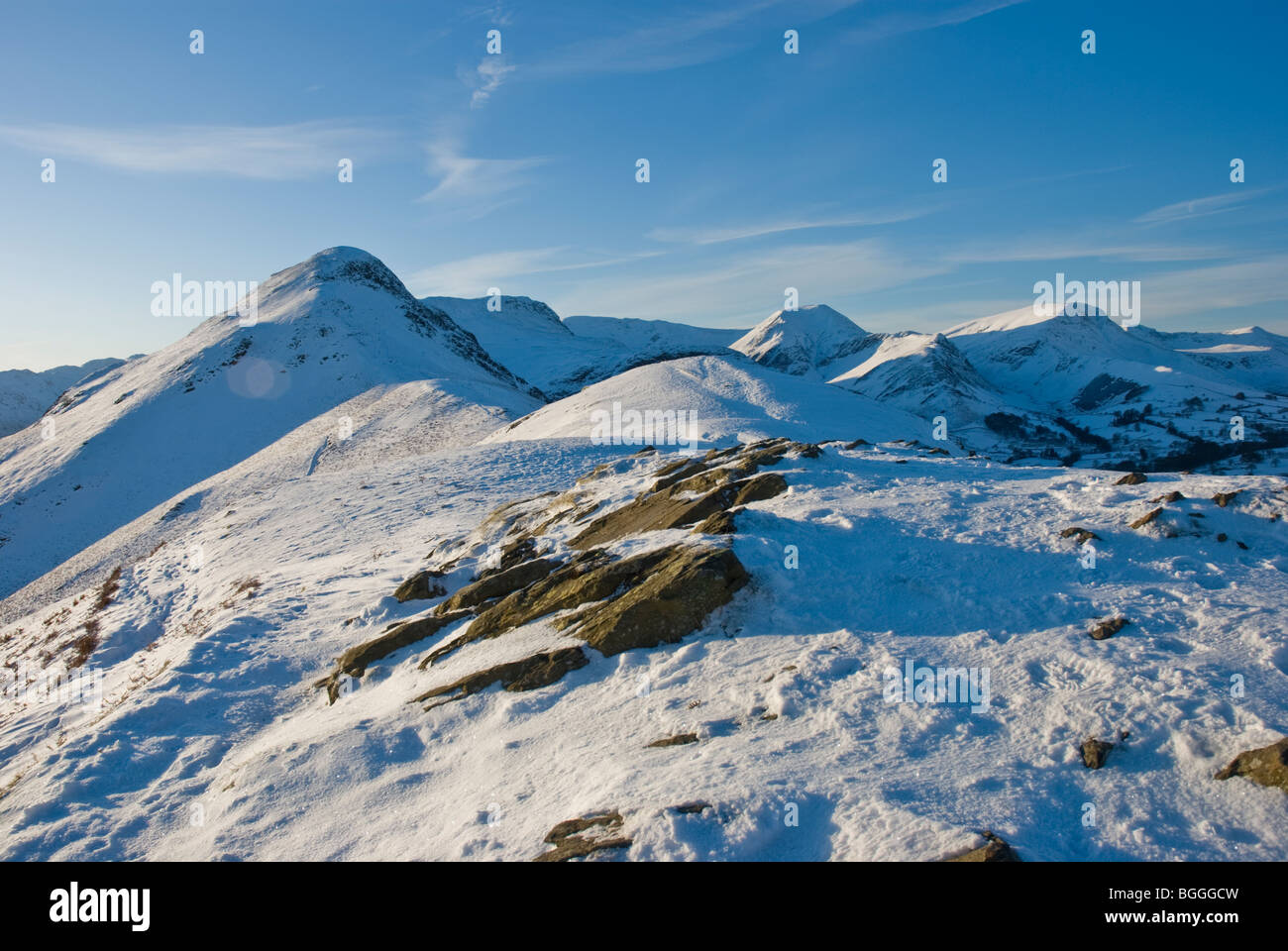 Snow covered fells hi-res stock photography and images - Alamy