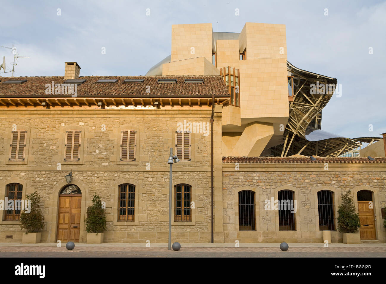 Winery building exterior hi-res stock photography and images - Alamy