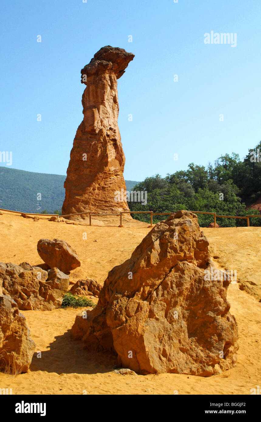 Rock formation, Vaucluse, France Stock Photo - Alamy
