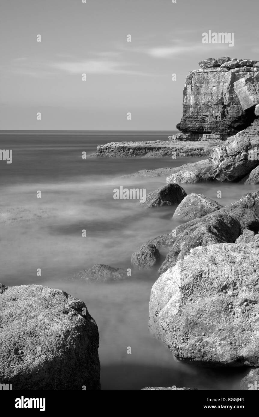 The limestone rocks and coastline of Portland, Pulpit Rock and evidence ...