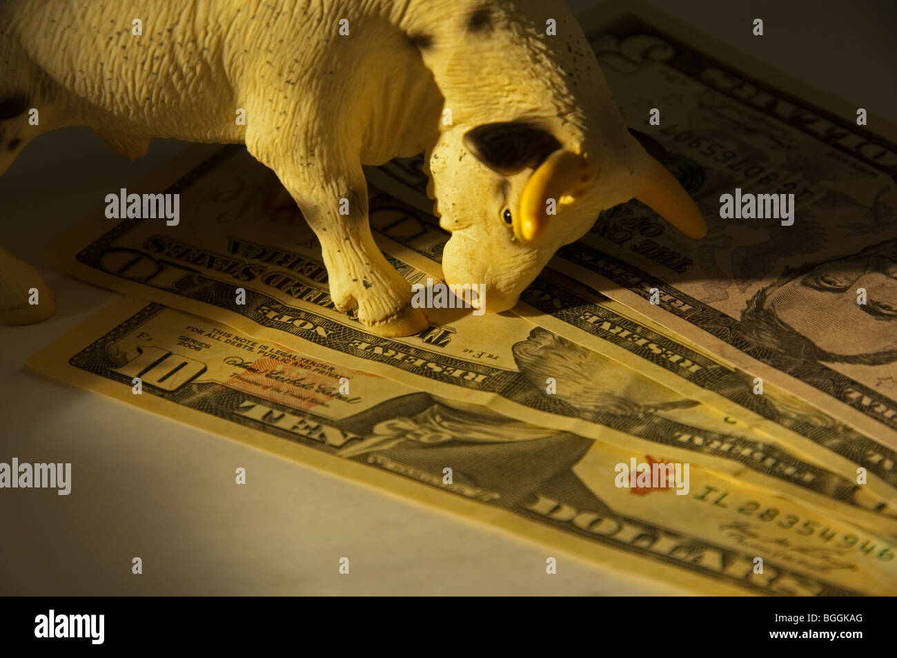 Concept, Bull, Market dollar bills Stock Photo - Alamy