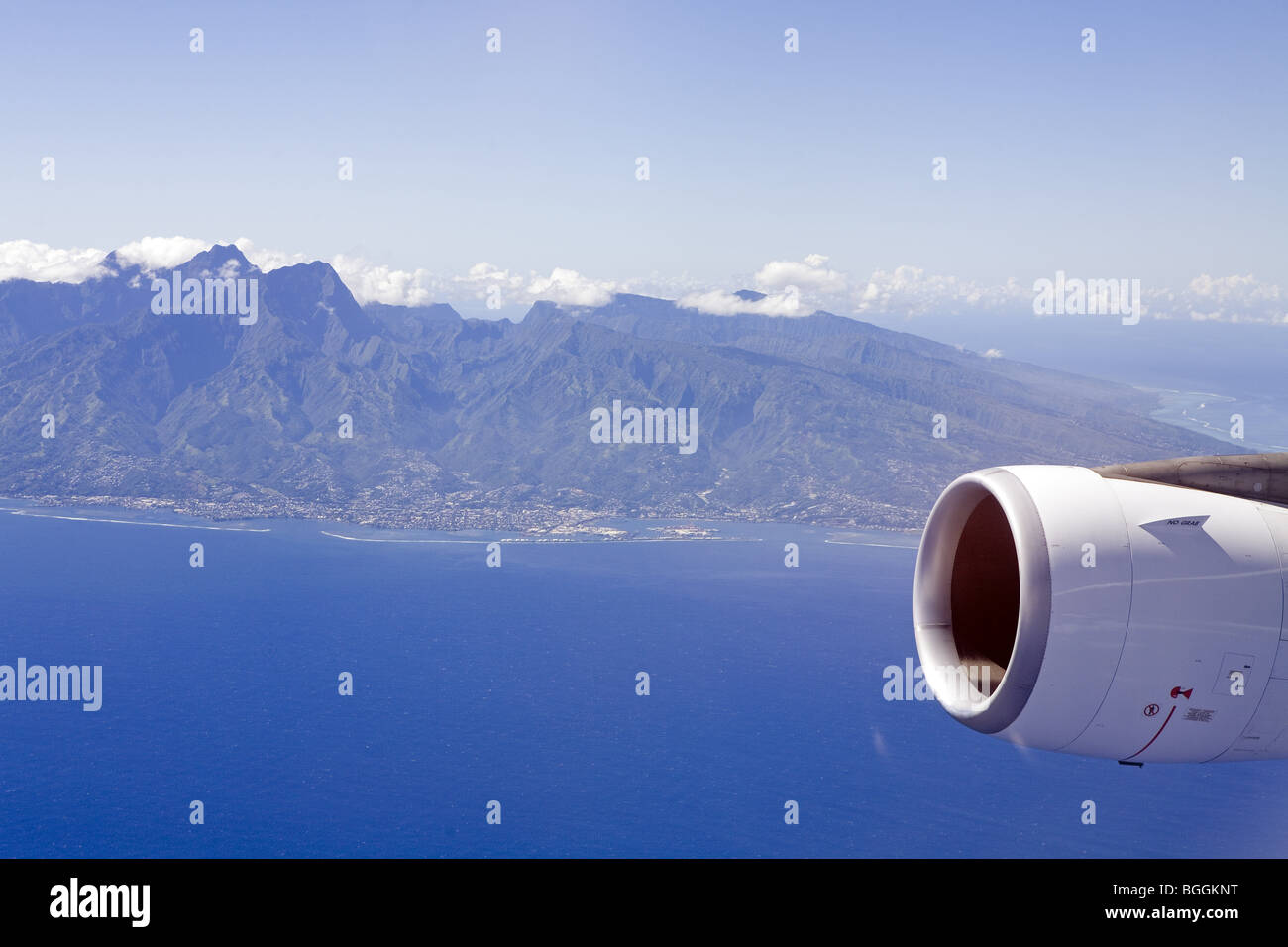Air tahiti plane hi-res stock photography and images - Alamy