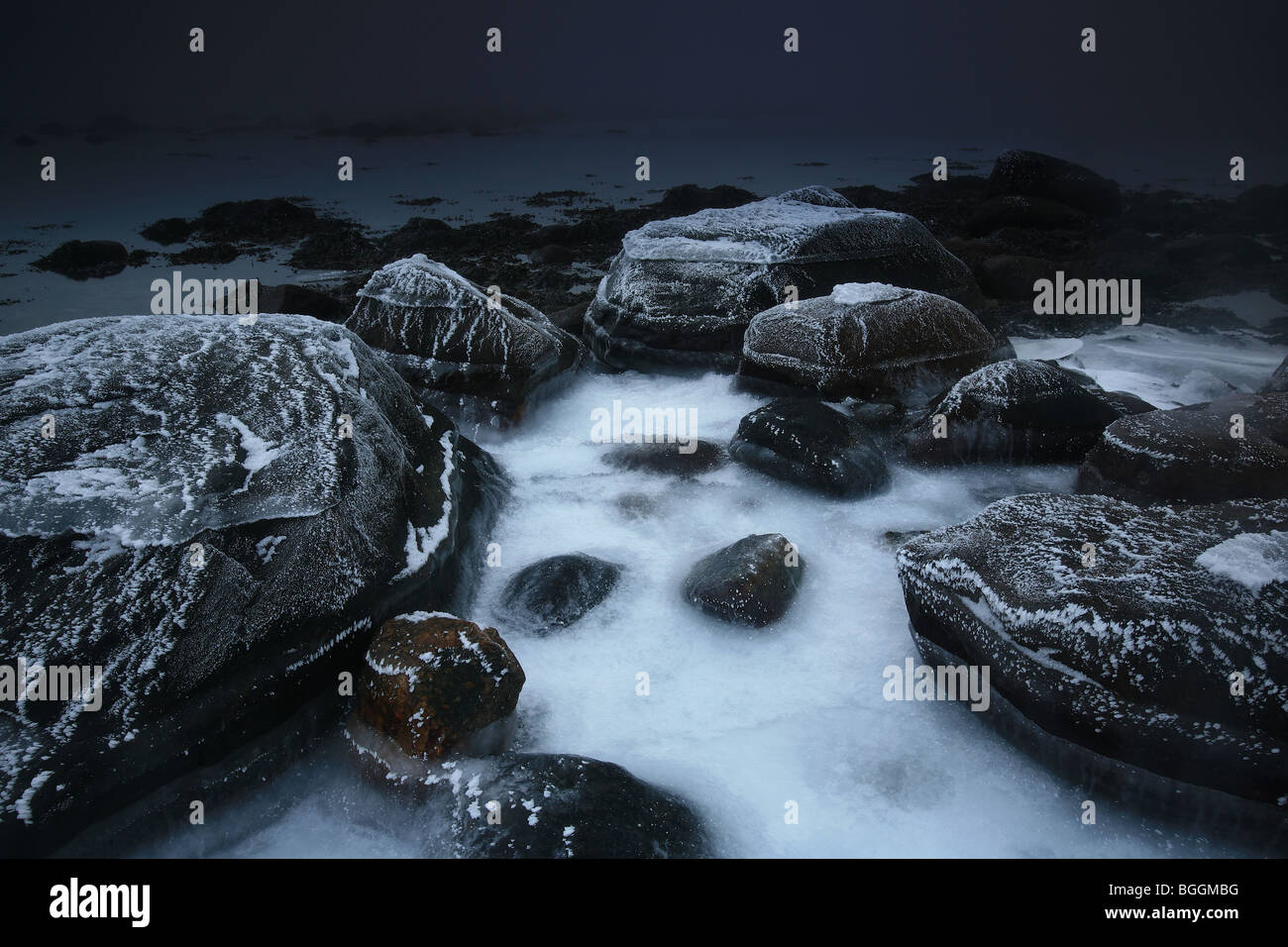 Frozen coastline by the Oslofjord at Larkollen in Rygge, Østfold ...