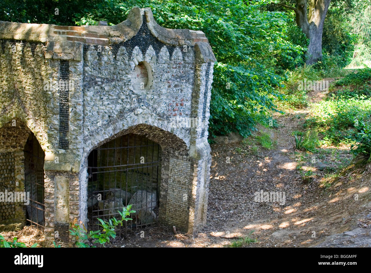 George shell hi-res stock photography and images - Alamy