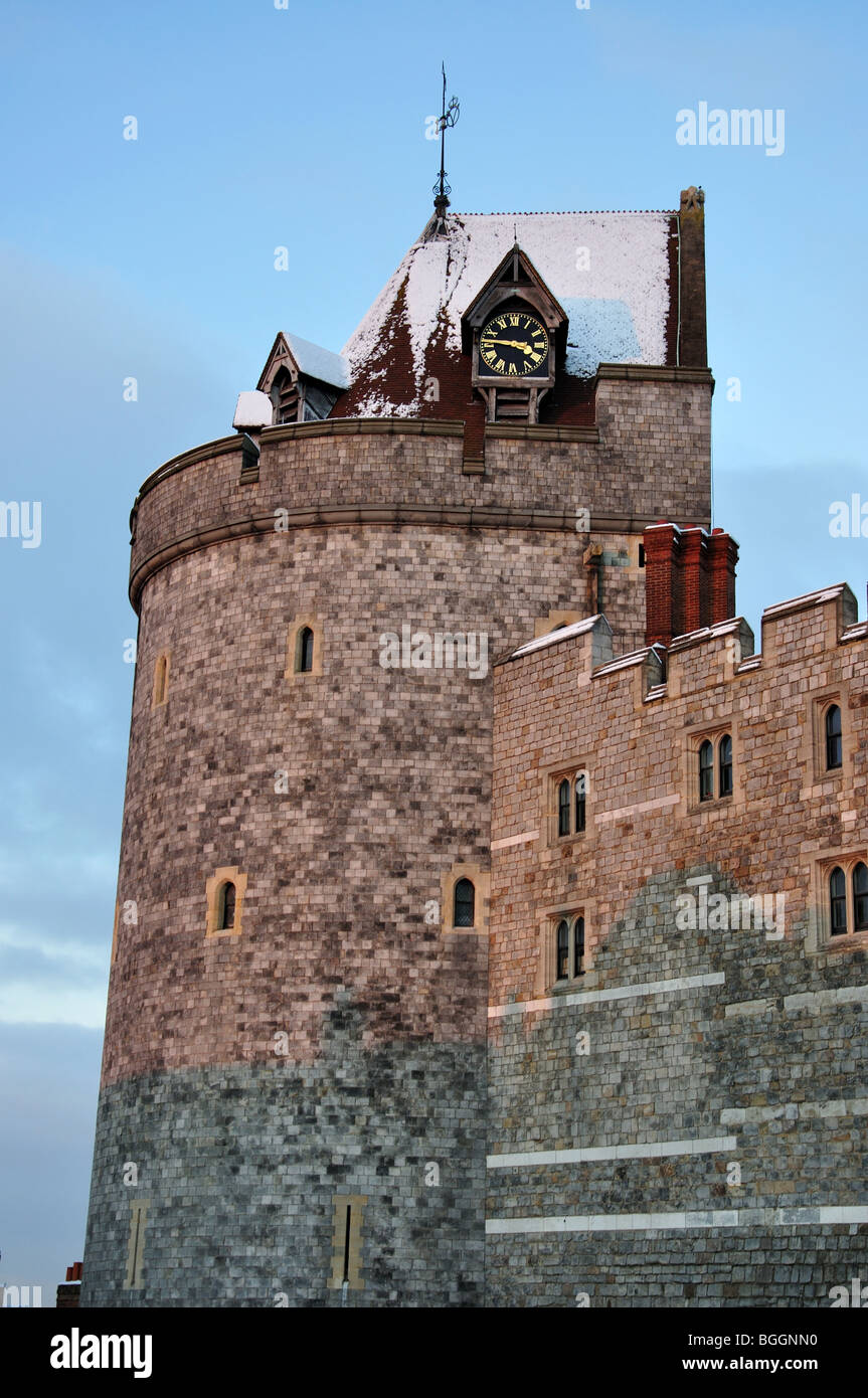 English castle towers hi-res stock photography and images - Alamy