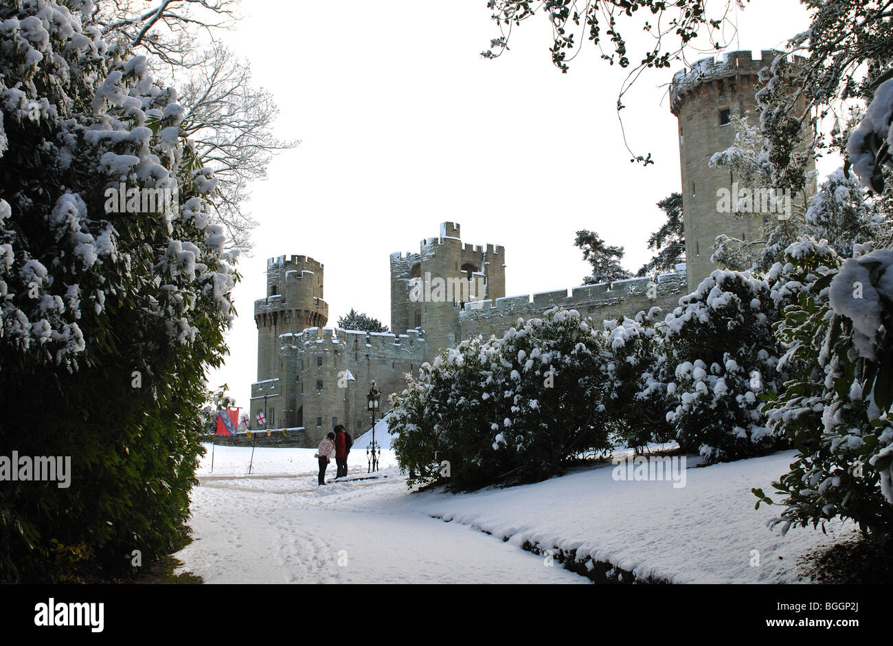 Warwick castle in winter warwickshire hi-res stock photography and ...
