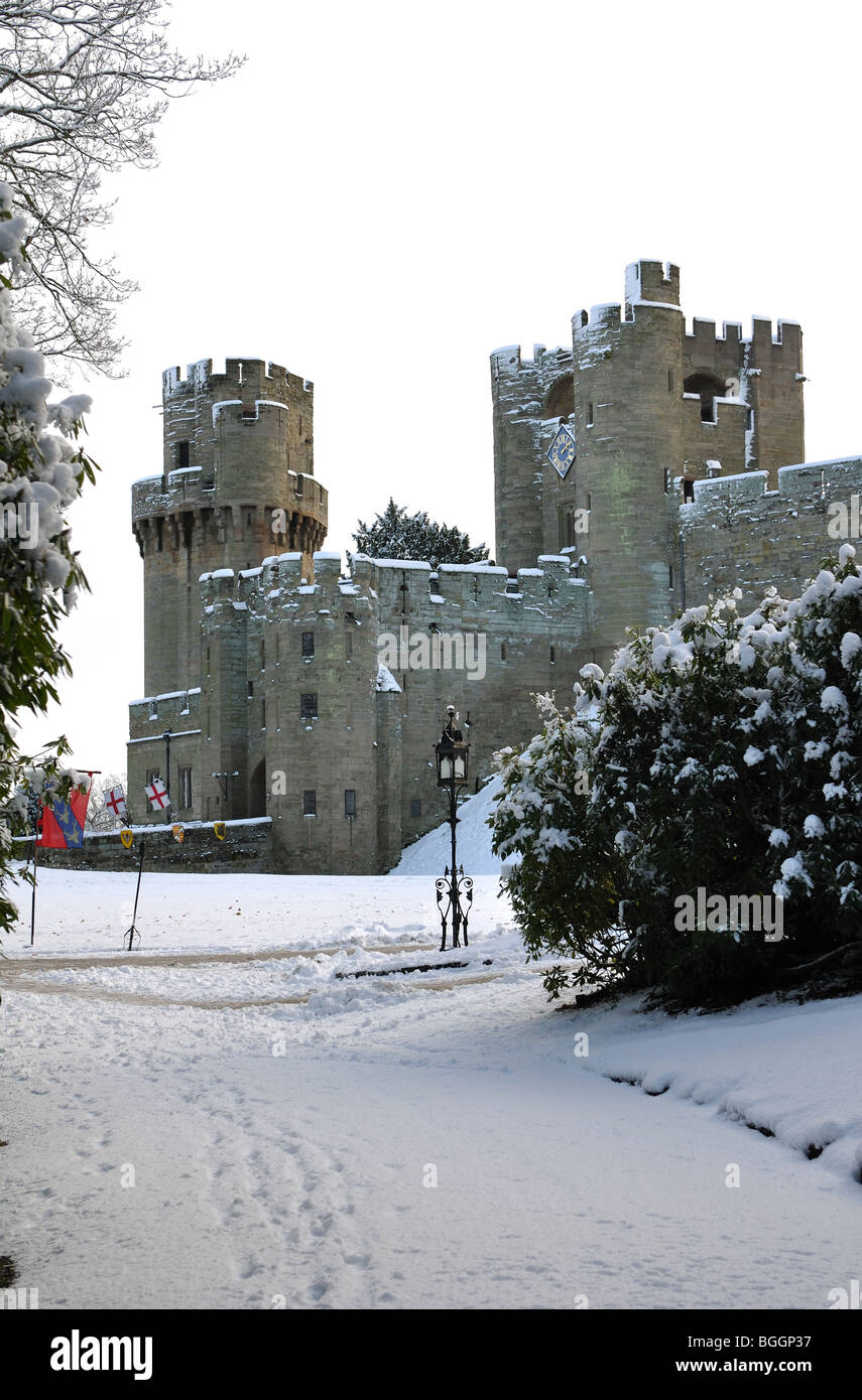 Warwick castle in winter warwickshire hi-res stock photography and ...