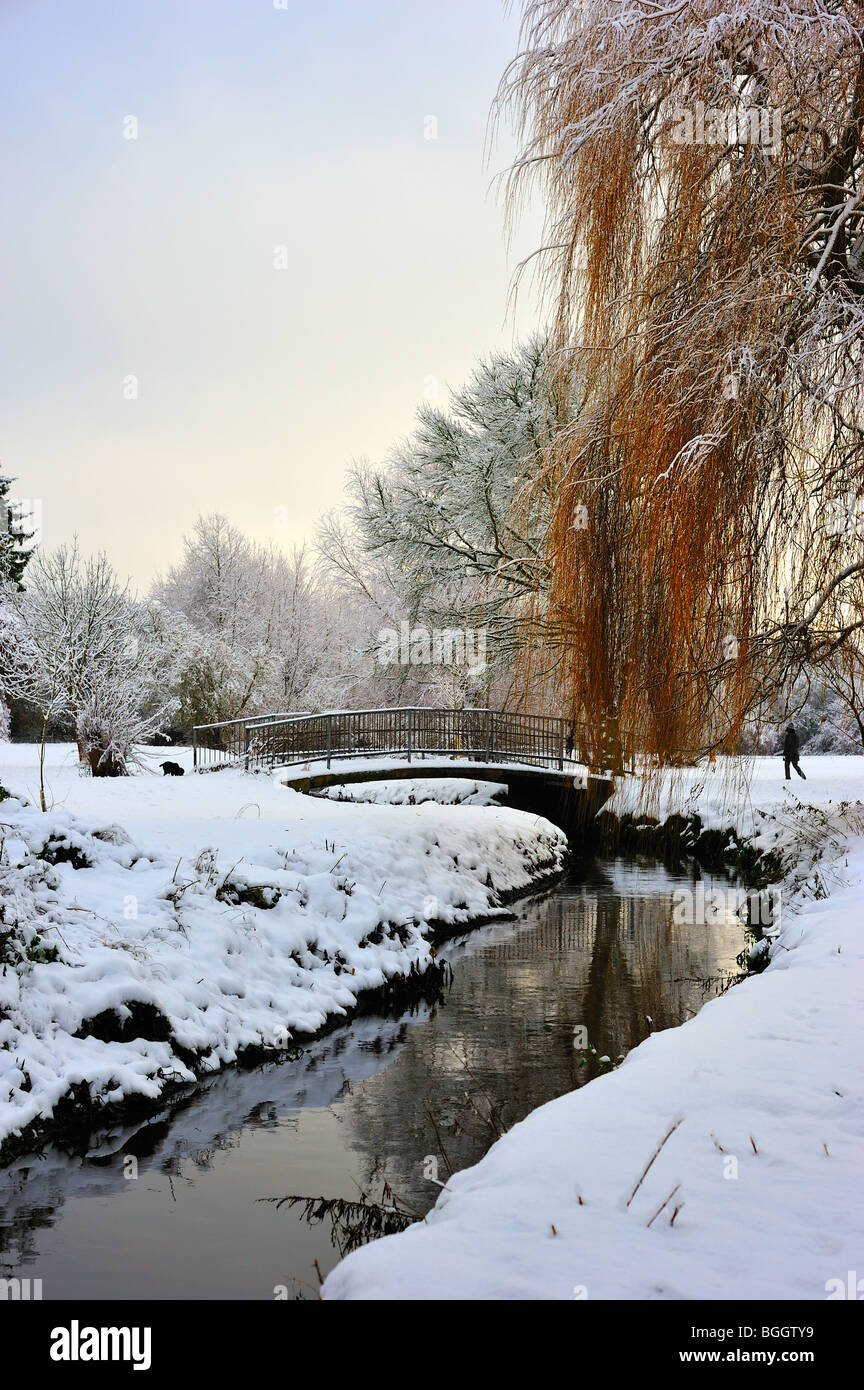 Bridge over the river lea hi-res stock photography and images - Alamy