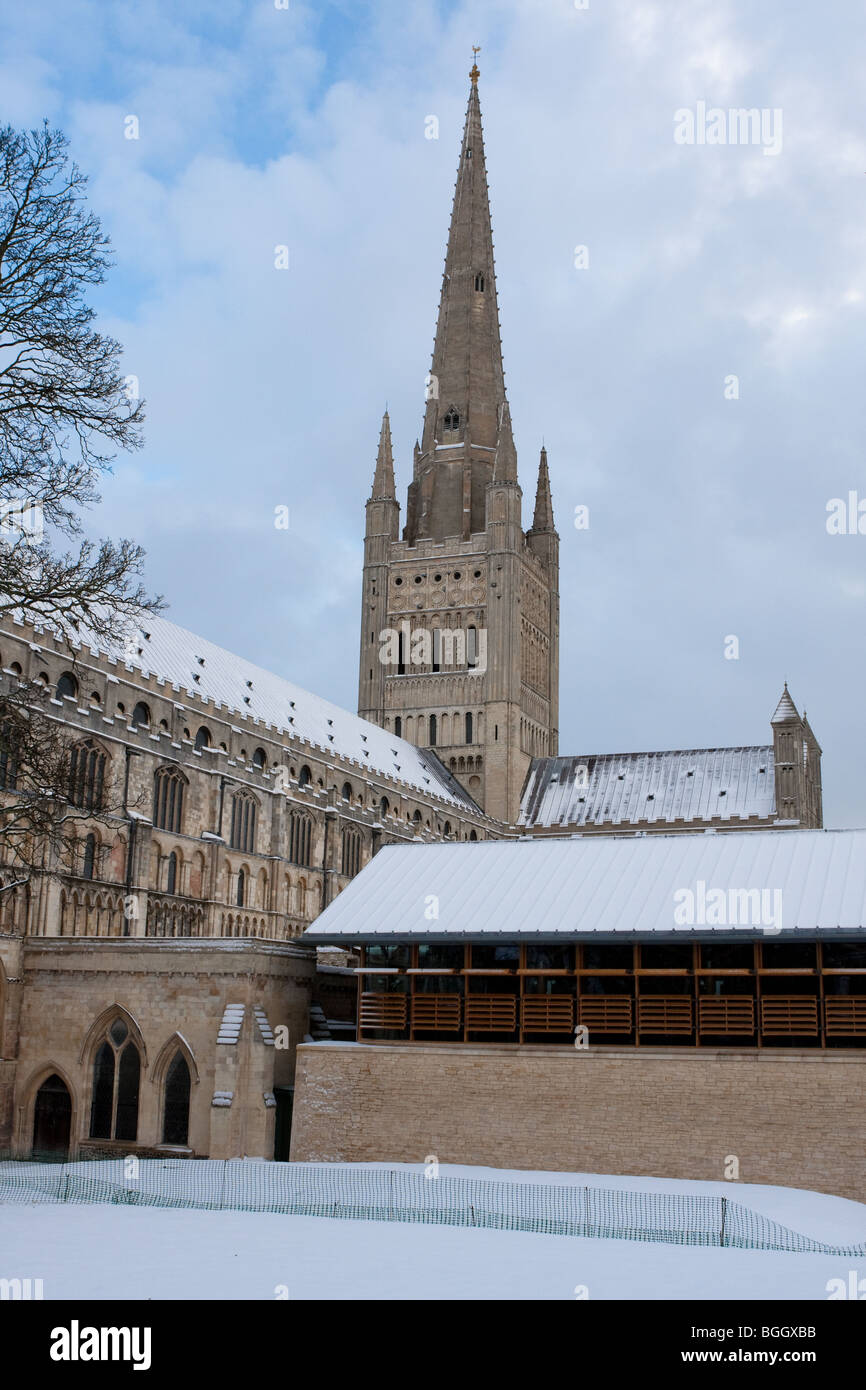 Winter Norwich Cathedral Snow High Resolution Stock Photography and ...