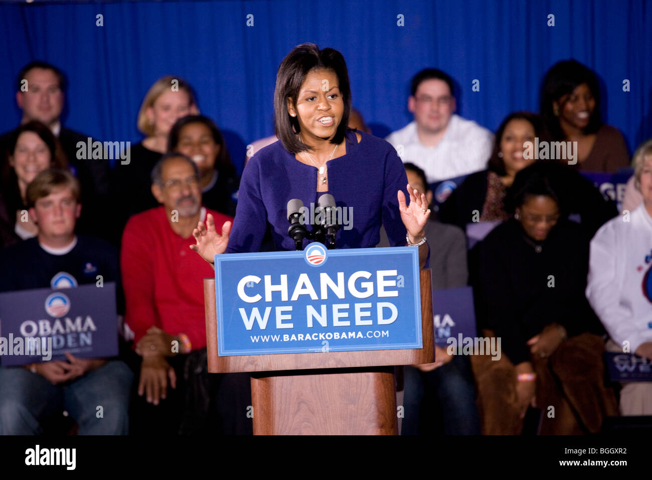 Michelle Obama speaking in front of African American audience during ...