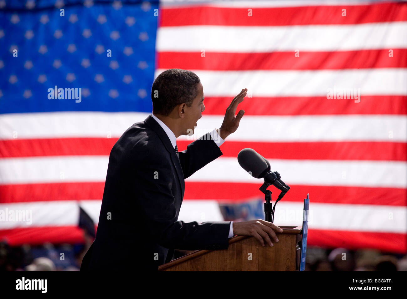 Presidential Candidate Barack Obama framed against American Flag at ...