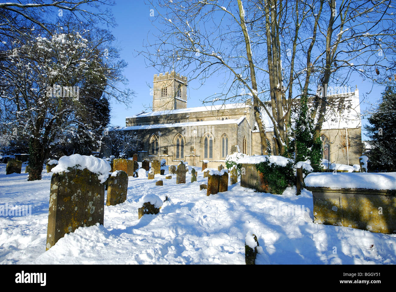 Church eynsham oxfordshire uk hi-res stock photography and images - Alamy