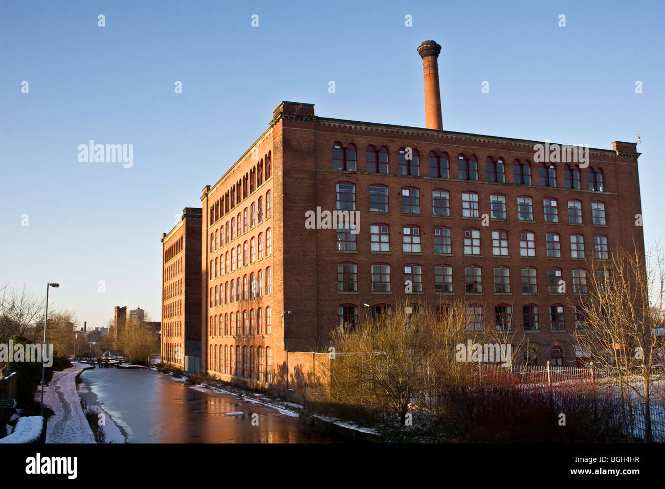 Victoria Mills (1867 + 1873) and Rochdale Canal, Miles Platting ...