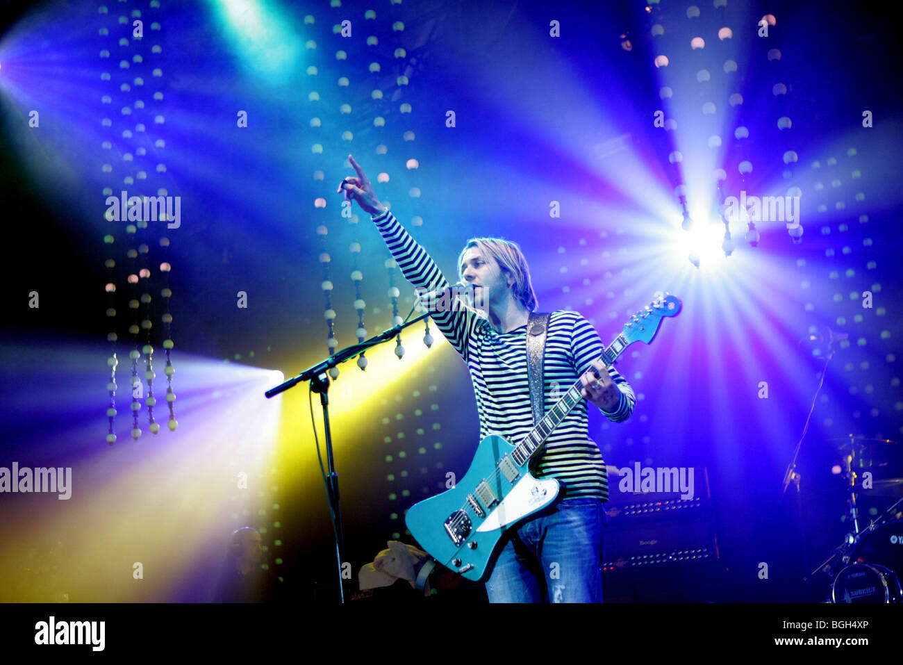 Feeder singer Grant Nicholas performing in Scotland Stock Photo - Alamy