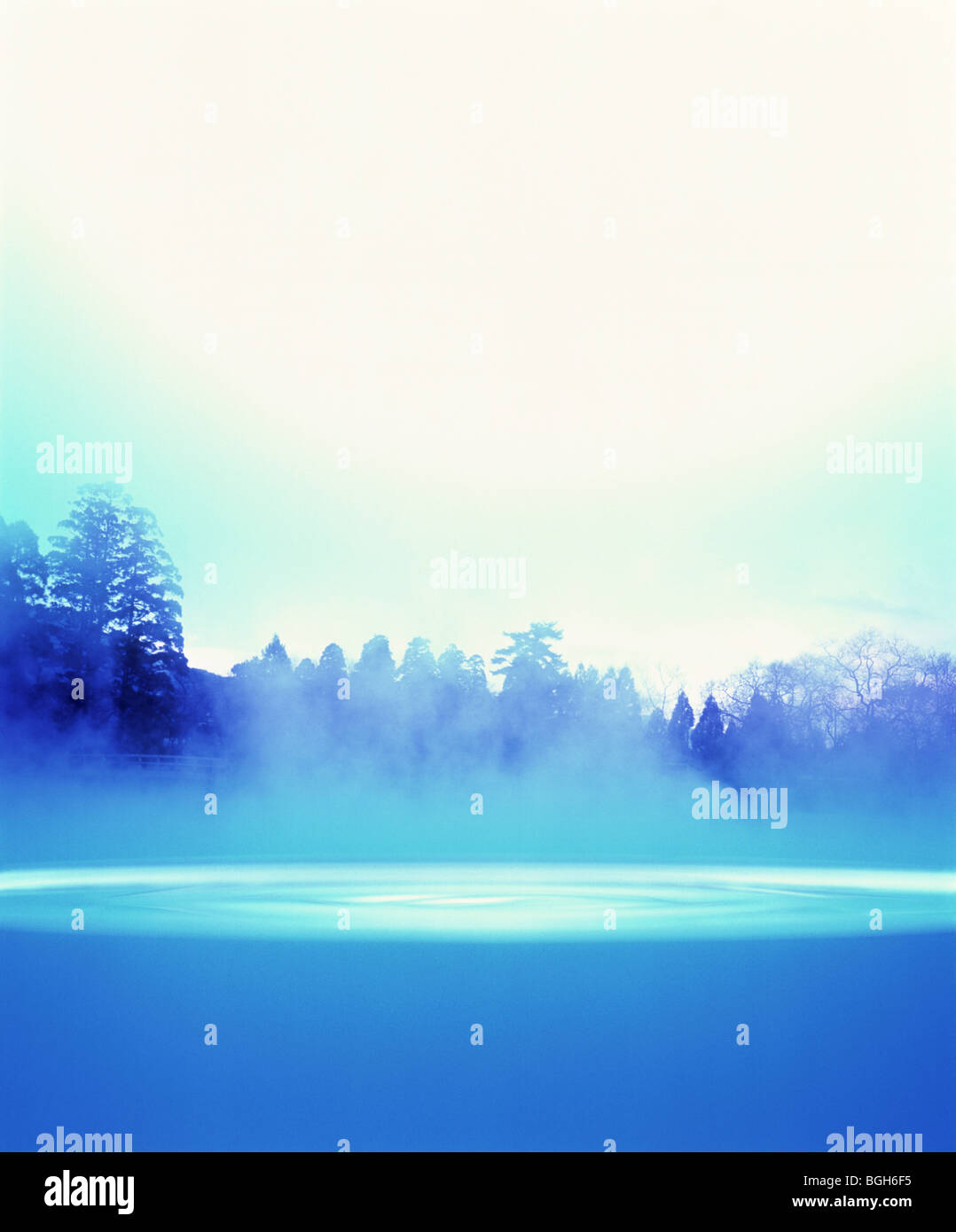 Fogs over the water hi-res stock photography and images - Alamy