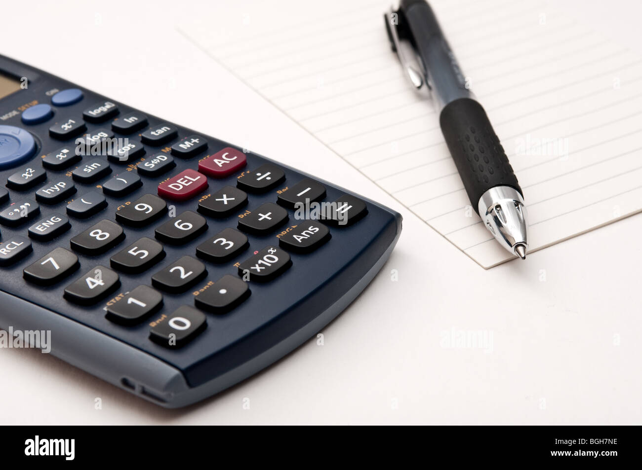 Pen and paper hi-res stock photography and images - Alamy