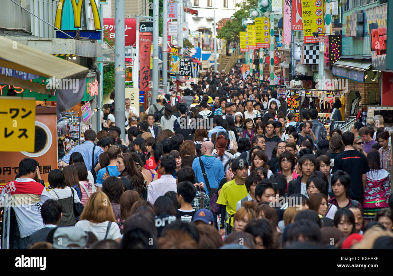 Crowded Takeshita Street in Harajuku Tokyo , Japan Stock Photo - Alamy