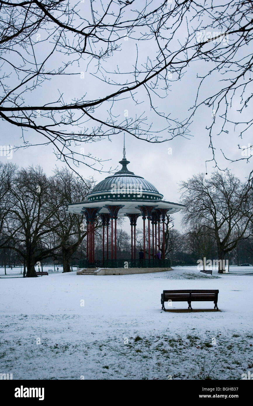 Clapham Common Bandstand in the snow Stock Photo - Alamy