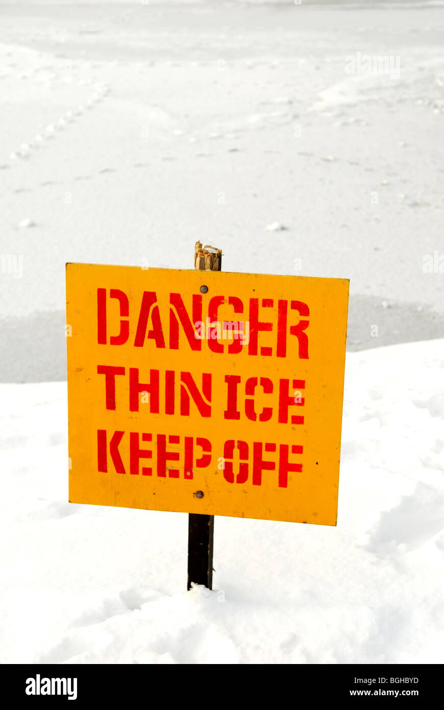 Beware of ice sign hi-res stock photography and images - Alamy