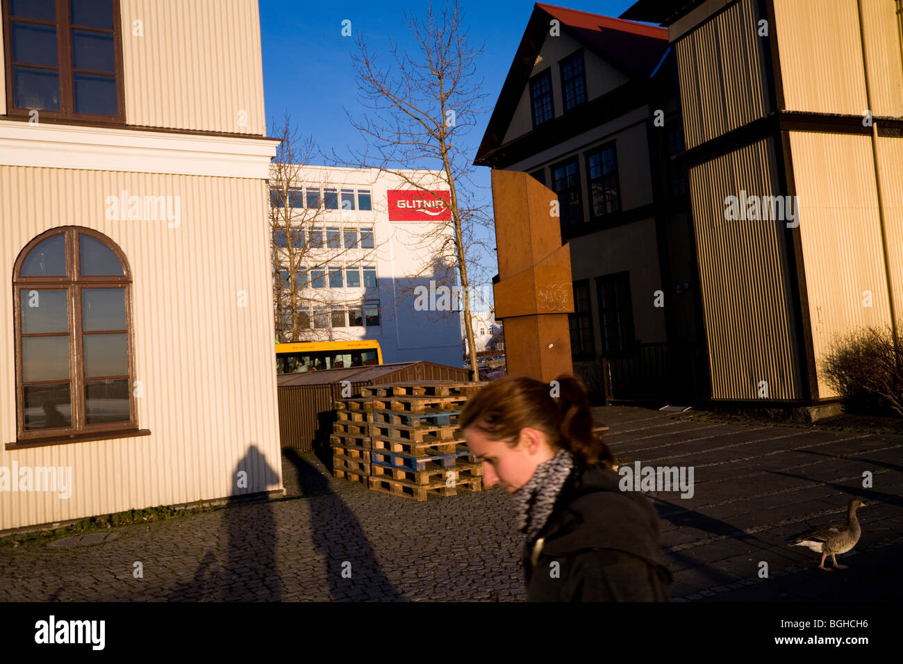 Office girl walking outside hi-res stock photography and images - Alamy