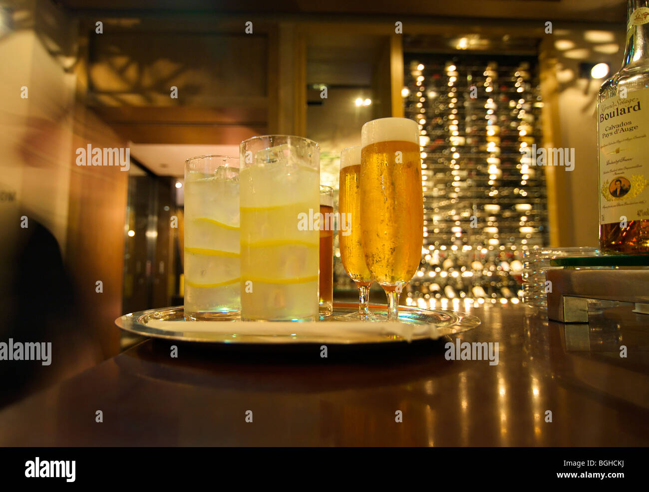 Drinks on a bar counter, ready to serve. Tokyo, Japan Stock Photo - Alamy