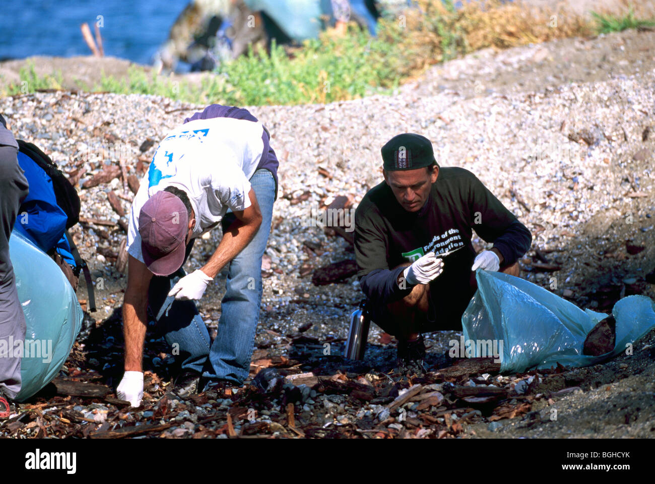 Community beach clean up canada hi-res stock photography and images - Alamy