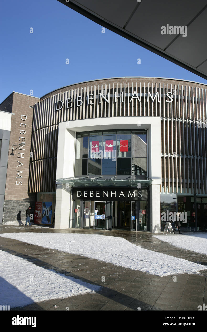 Wrexham town centre hi-res stock photography and images - Alamy