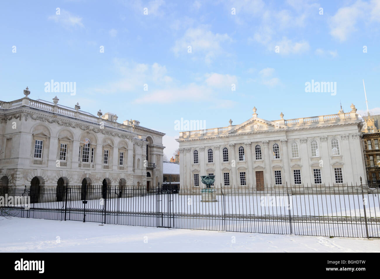 Senate house cambridge university hi-res stock photography and images ...