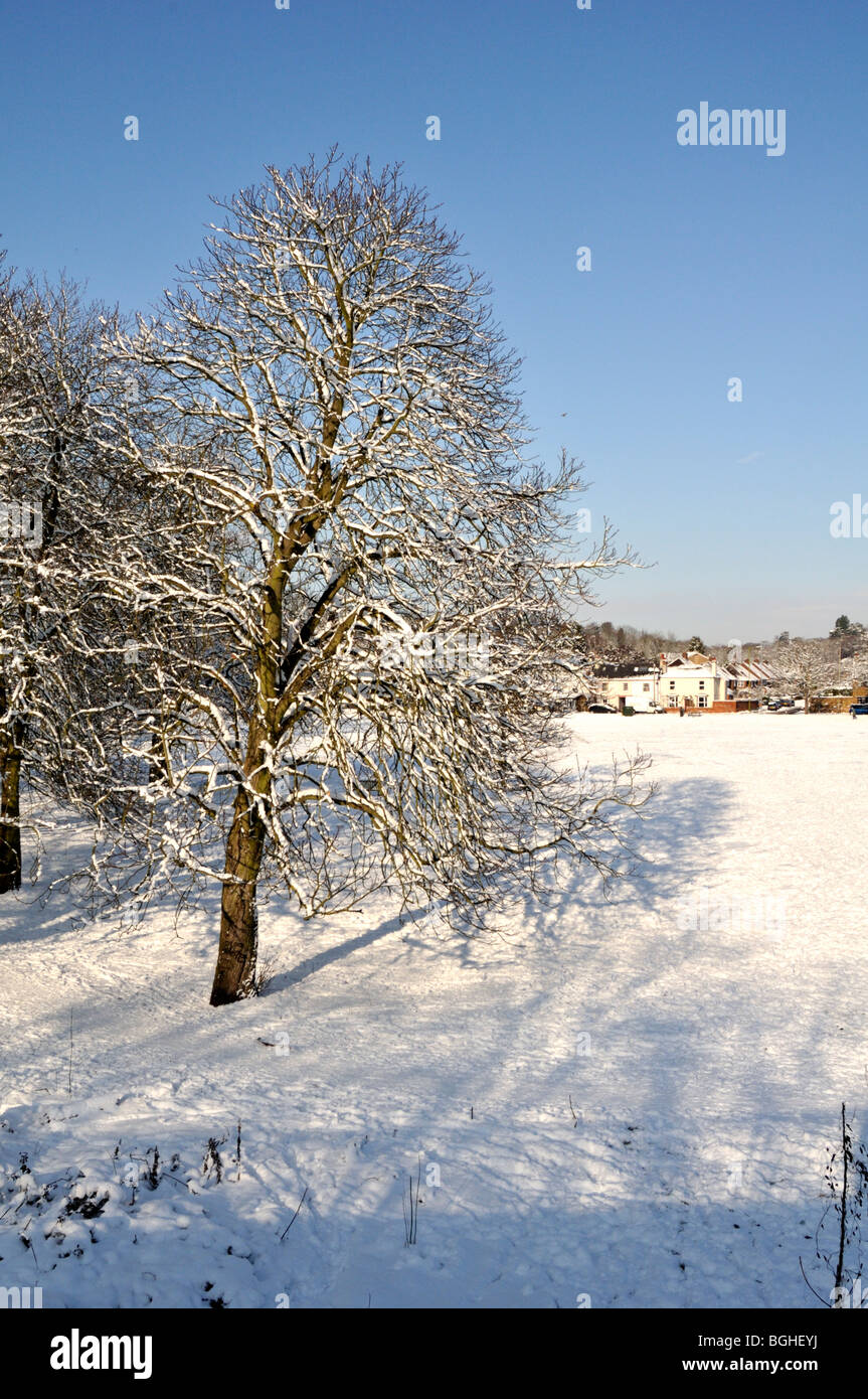 2010 winter snow scene in Hemel Hempstead, Chilterns, UK Stock Photo ...