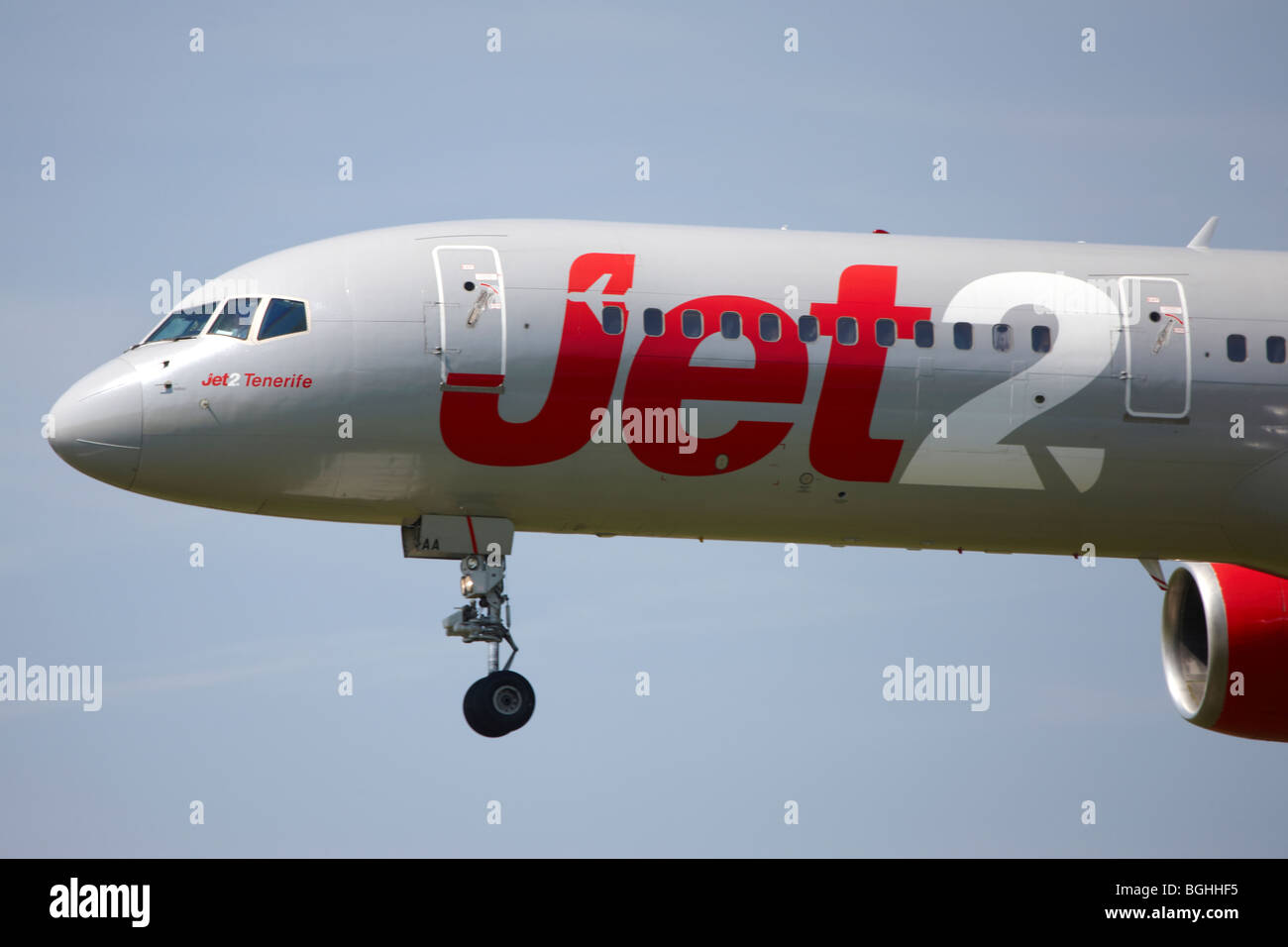 Jet2 boeing 757 hi-res stock photography and images - Alamy