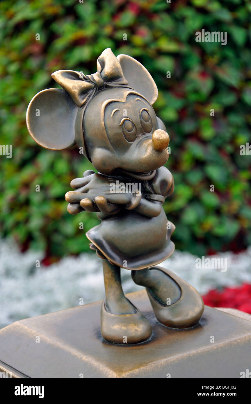 Walt Disney Statue Disneyworld High Resolution Stock Photography and ...