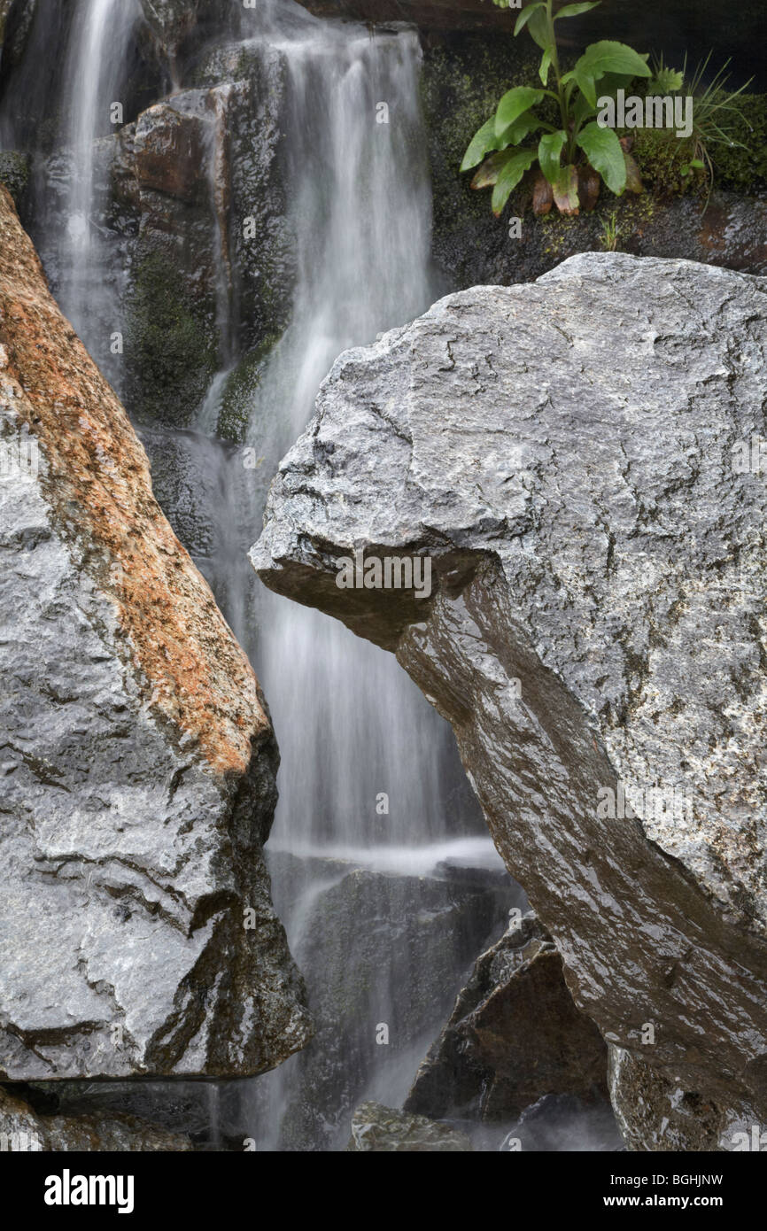 Cwmorthin slate quarry water hi-res stock photography and images - Alamy