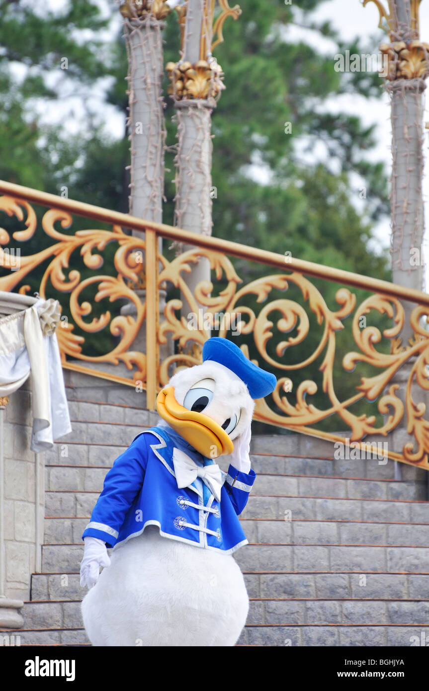 Donald Duck Disney Character High Resolution Stock Photography and ...