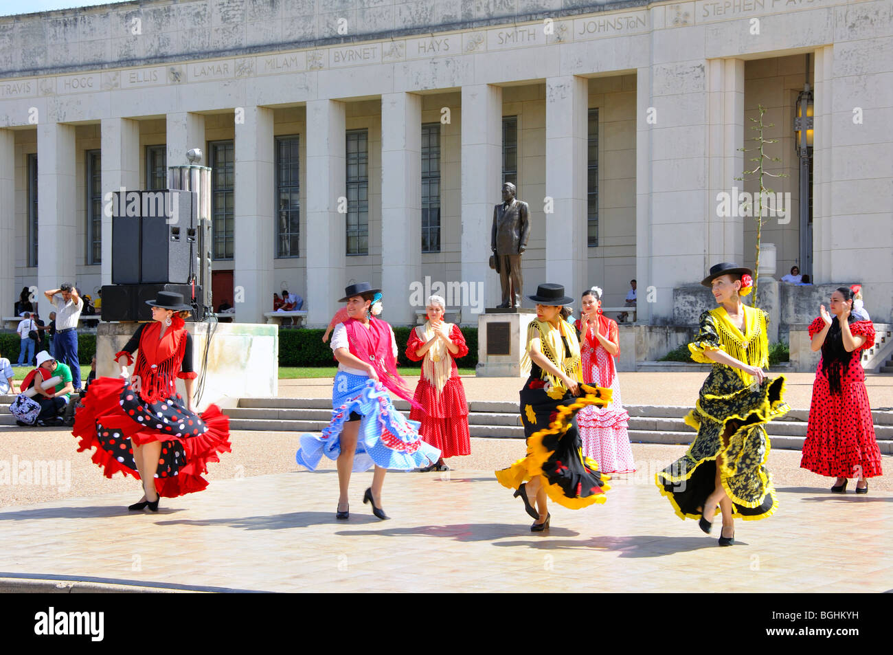 Female flamenco dancers Stock Photo - Alamy