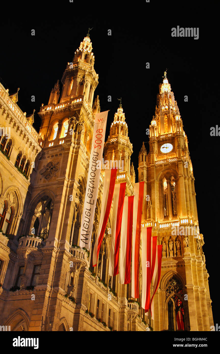 Rathaus night neues rathaus vienna hi-res stock photography and images ...
