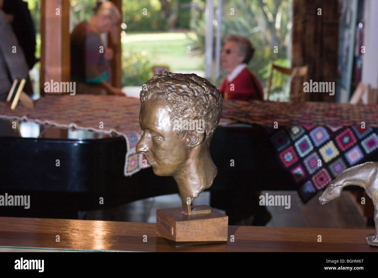 Red house aldeburgh hi-res stock photography and images - Alamy