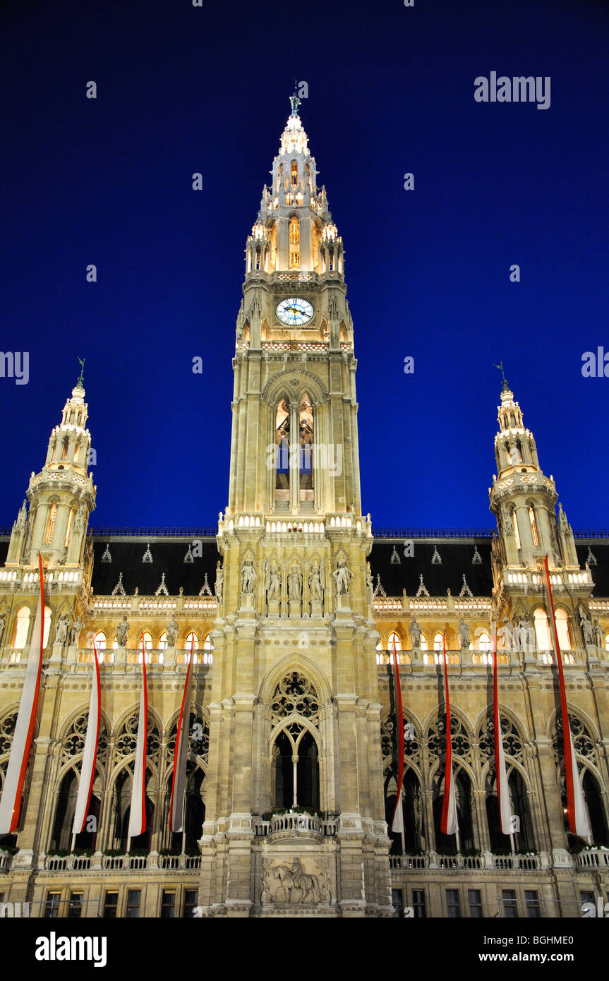 Neues Rathaus Vienna Stock Photos & Neues Rathaus Vienna Stock Images ...