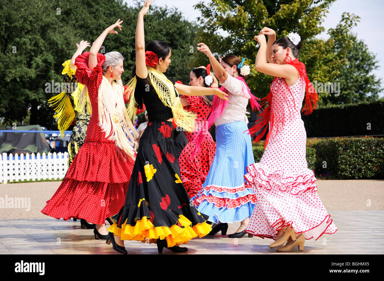 Female flamenco dancers Stock Photo - Alamy