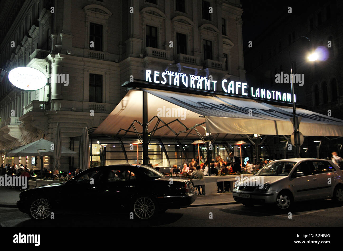 Cafe landtmann vienna hi-res stock photography and images - Alamy