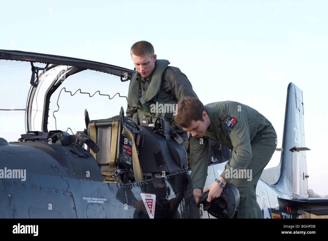 Pilots boarding aircraft Stock Photo - Alamy