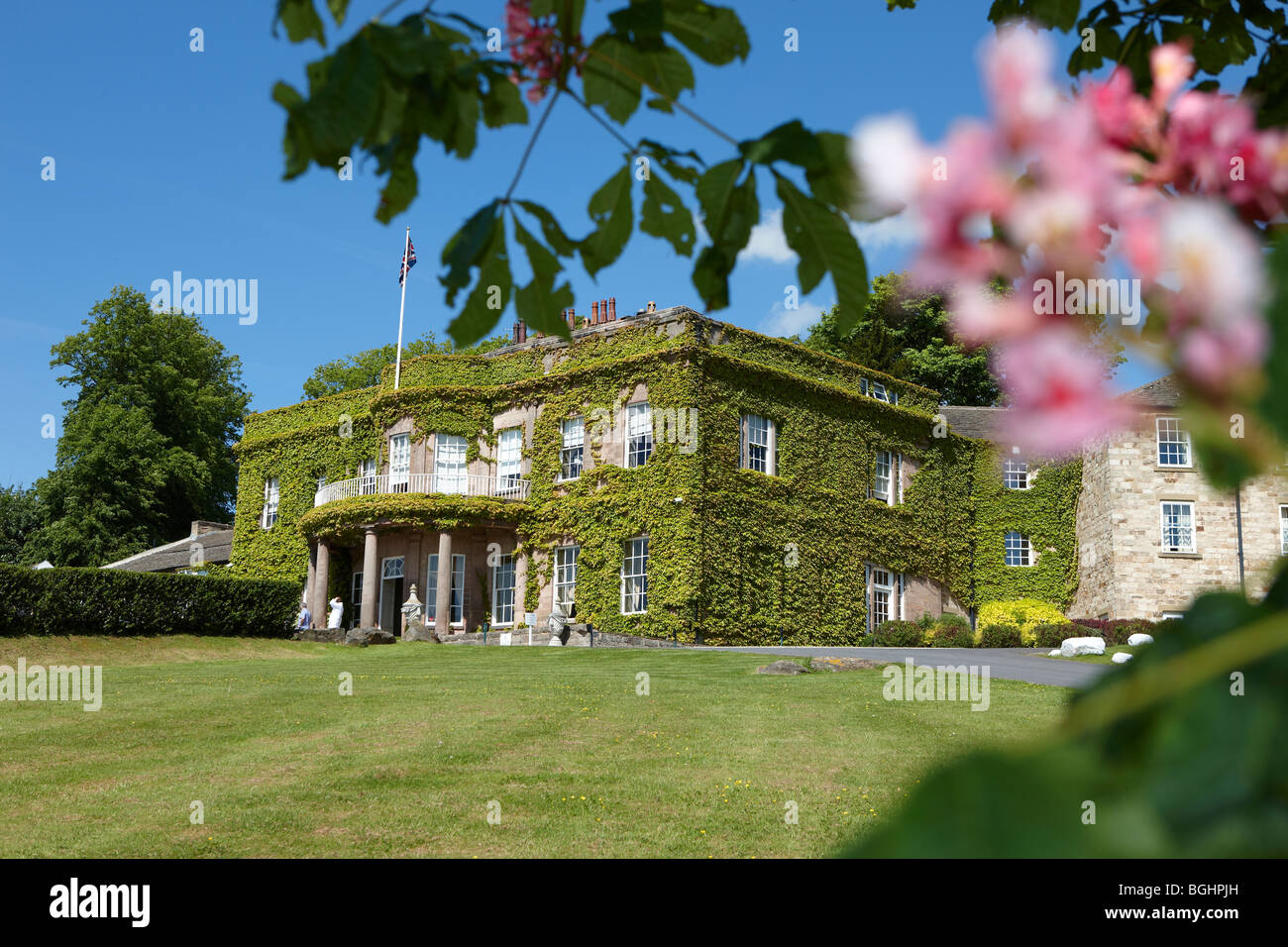 Wood Hall Hotel & Spa Stock Photo - Alamy