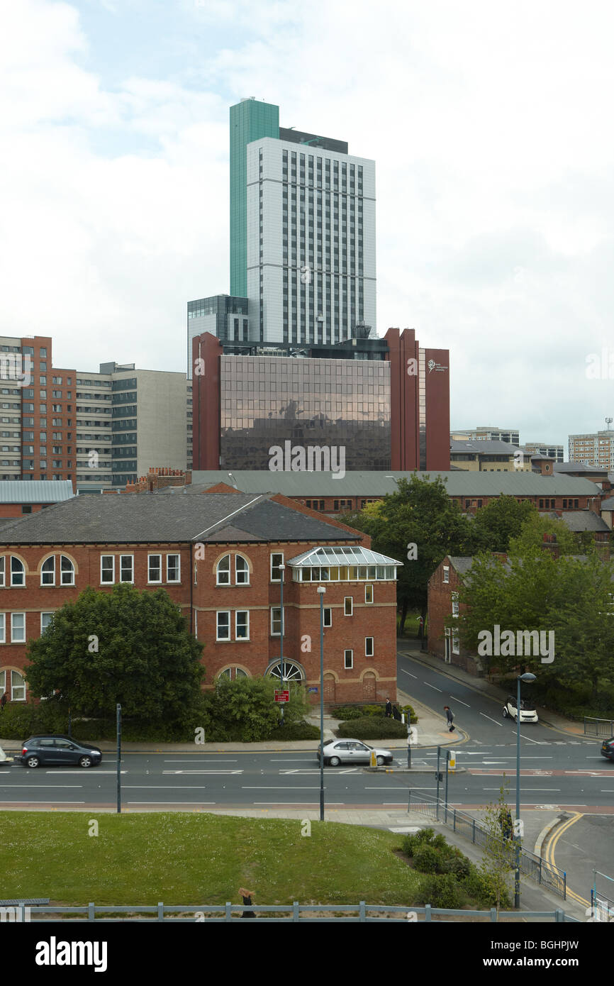 Leeds urban hi-res stock photography and images - Alamy