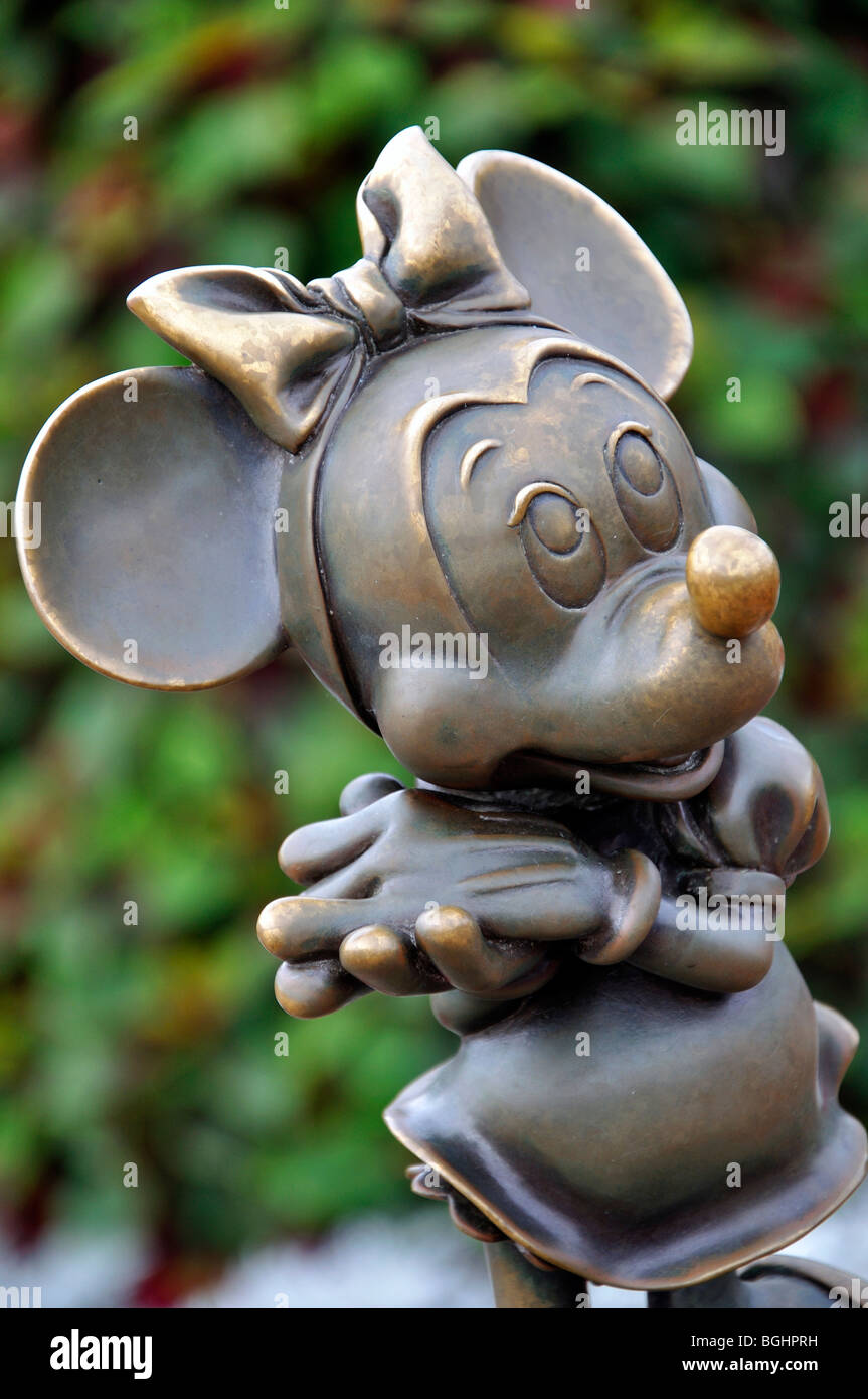 Walt Disney Statue Disneyworld High Resolution Stock Photography and ...