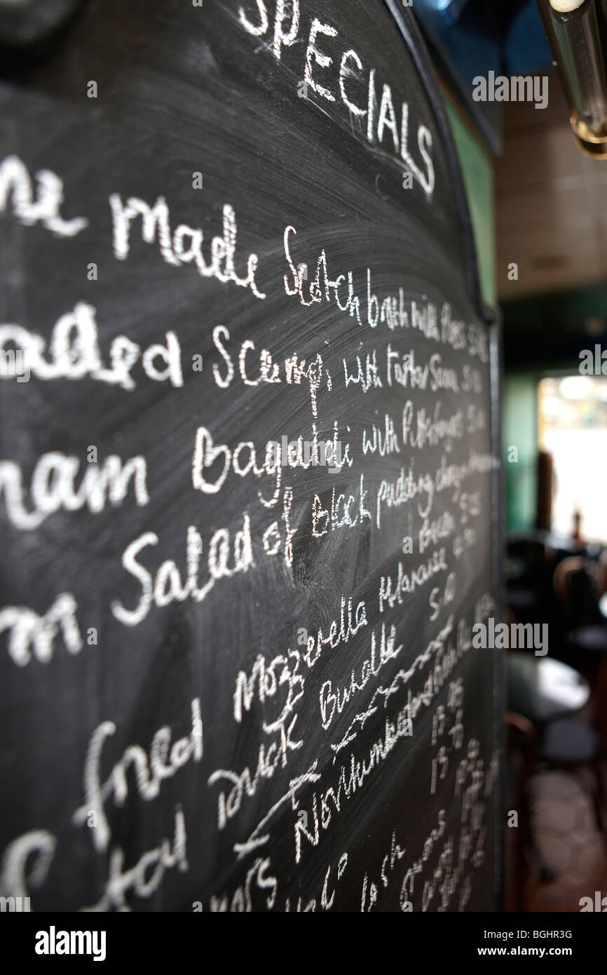 Pub menu chalkboard Stock Photo - Alamy