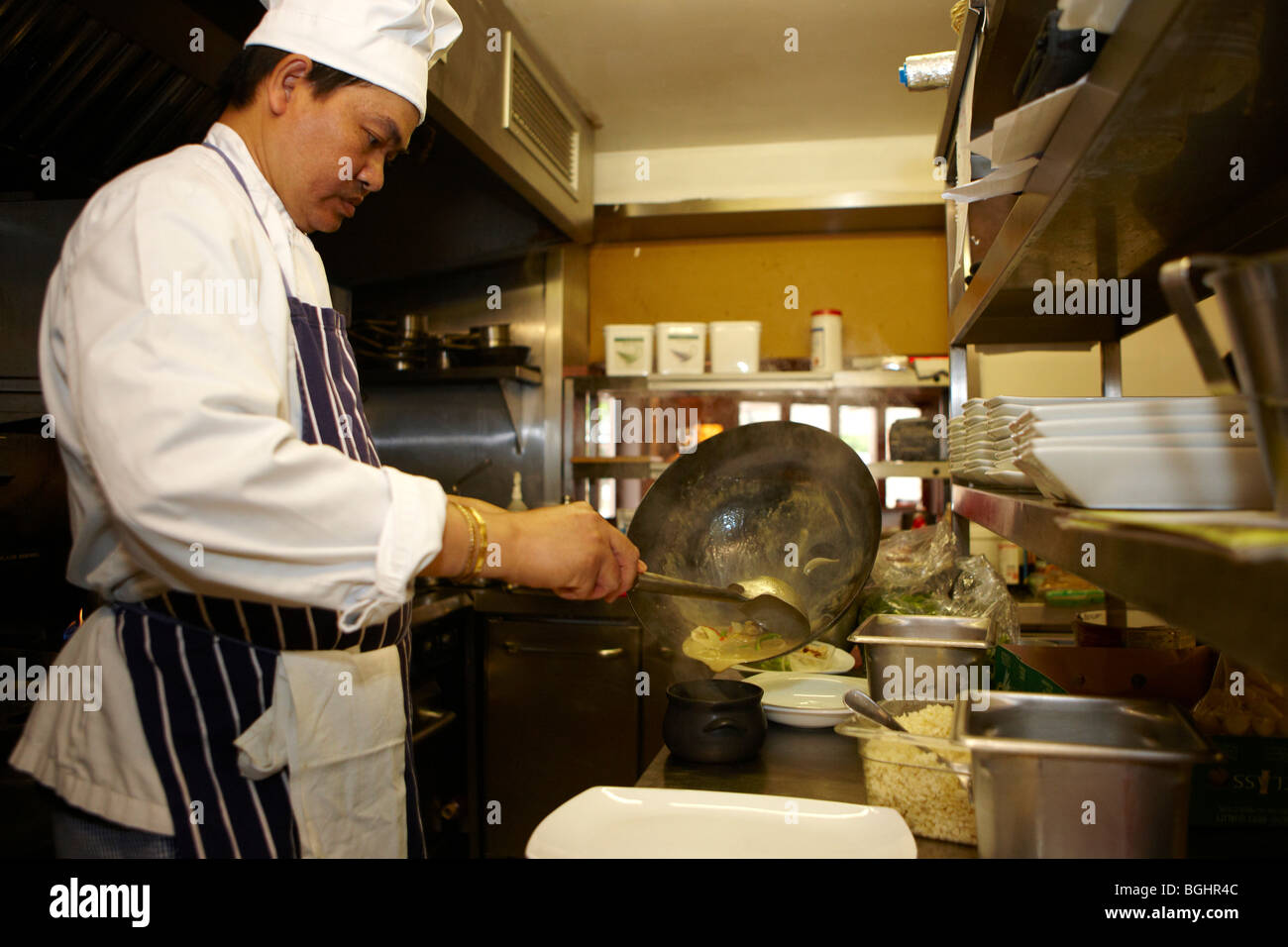 Chinese chef hi-res stock photography and images - Alamy